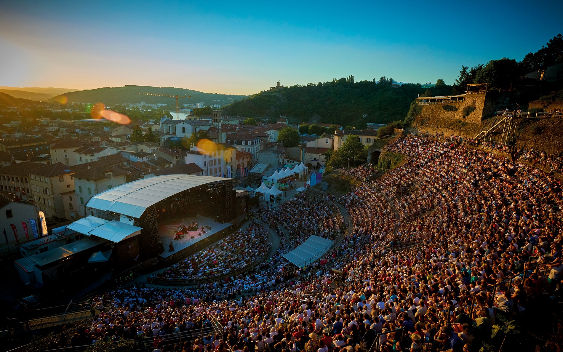 Éditions automatisées : Vienne Condrieu Tourisme tape dans le mille ...